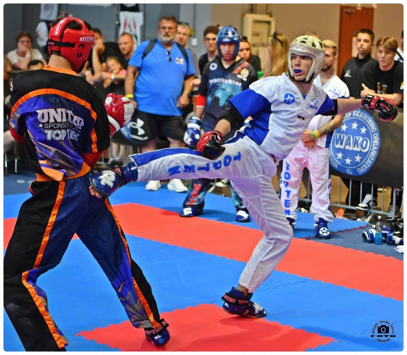 Csapatsikerek a kick-box világkupa nyitónapján – Magyar Kick-box Szövetség